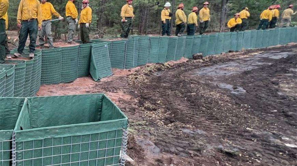 Military HESCO Barrier Supplied from Source Factory - High-Quality ...